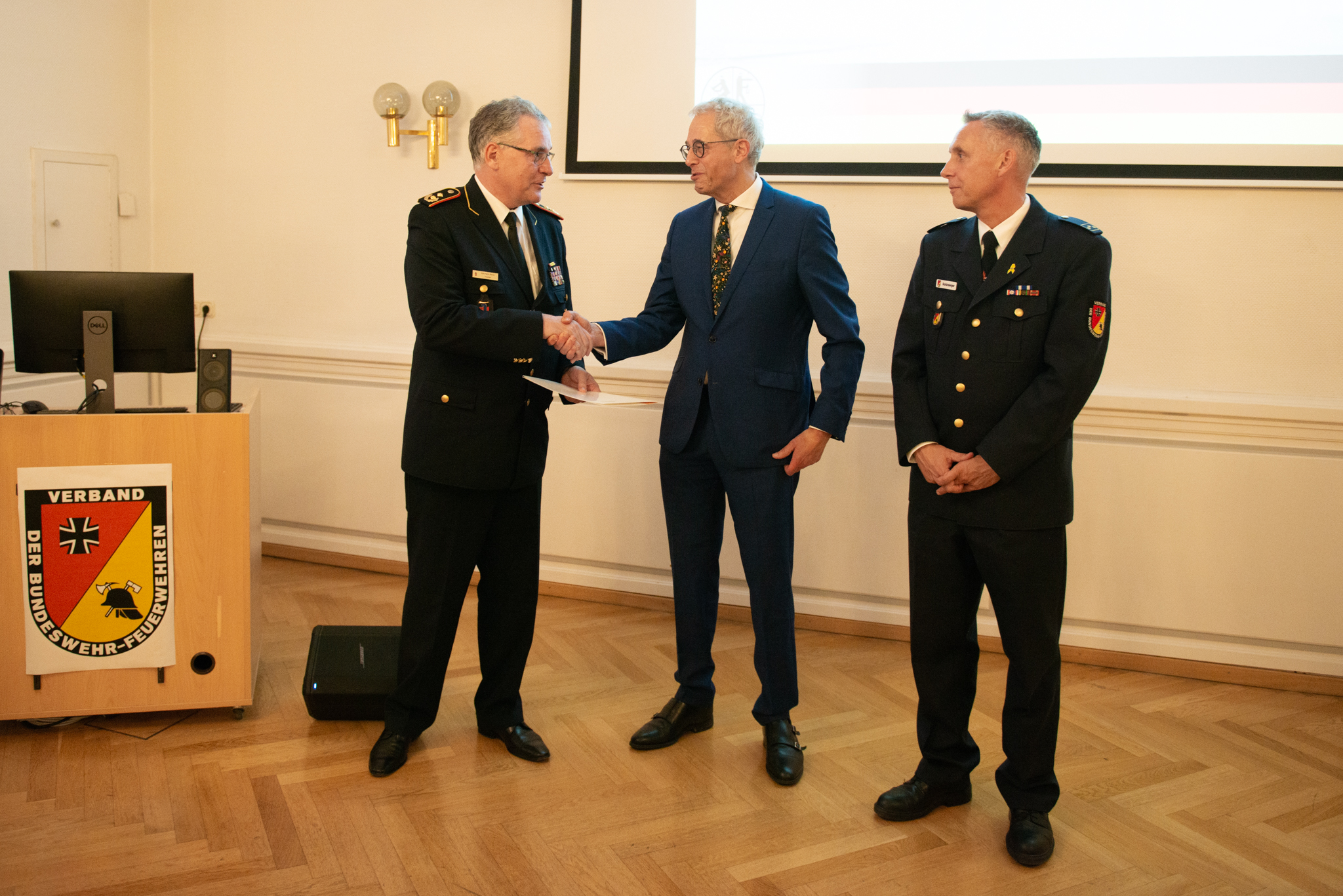 Ehrungsveranstaltung am 27.10.20.22 mit dem Präsidenten des Deutschen Feuerwehrverbandes ...